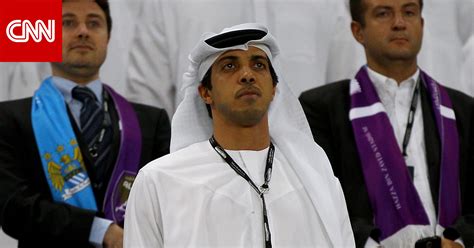 تفاعل مع حضور الشيخ منصور بن زايد نهائي كأس الإمارات وتحية متبادلة مع