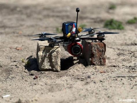 The Rise Of Tiny FPV Drones In Warfare How They Re Used Mvvvy