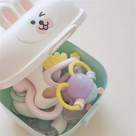 위틀스토어 우리 아기 첫 애착 장난감 고민이라고요 🧐 이제 고민하지 말고 잼잼이 딸랑이만 기억하세요 🤘 신생아는 청각이 가장 발달되었는데요 👂 뱃속에서부터 태담으로