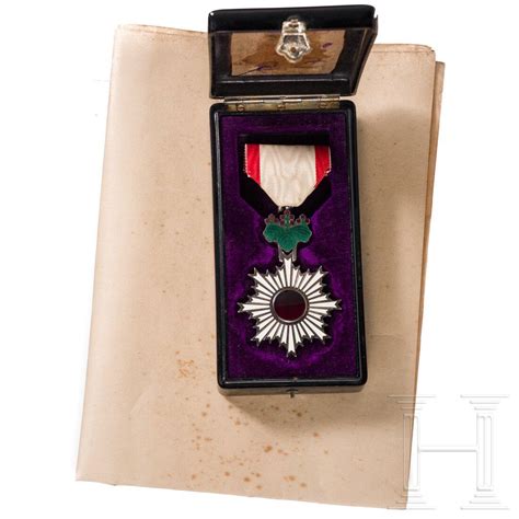 An Order Of The Rising Sun 6th Class With Award Certificate Auction