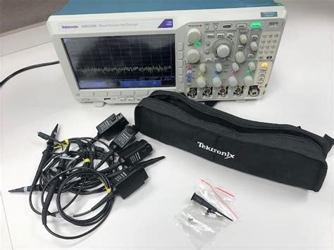 Tektronix Mdo 3104 Mixed Domain Oscilloscope With Mdo3afg Option Upgrade