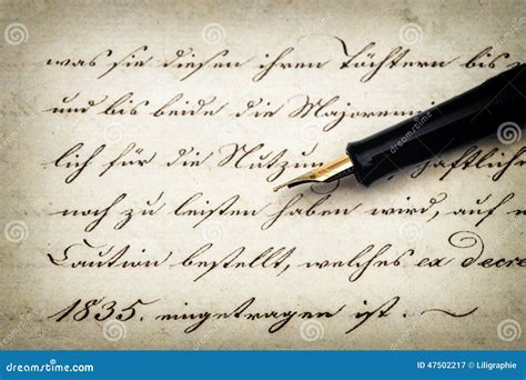 Kalligrafische Met De Hand Geschreven Tekst En Uitstekende Inktpen Stock Afbeelding Image Of