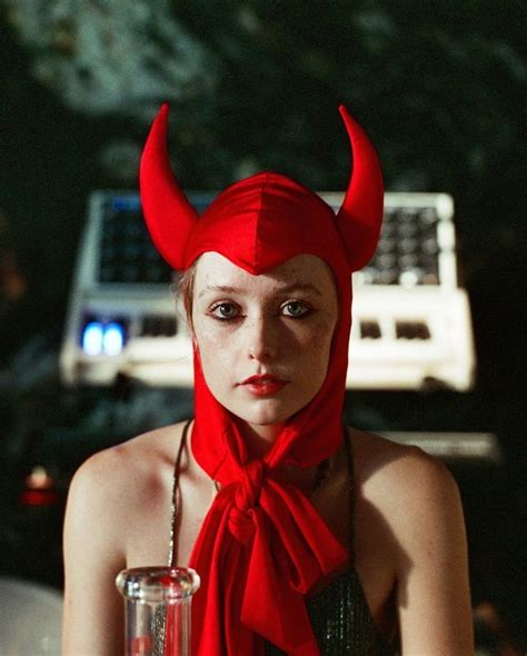 Image Of Suzanna Son