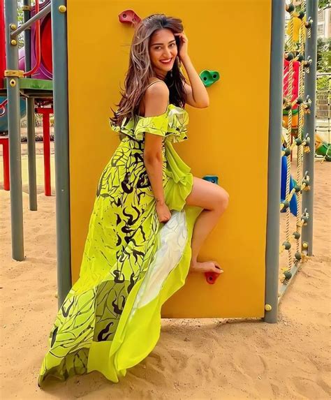 Pin By Hardik On Erica Fernandes Dress Erica Fernandes Maxi Dress