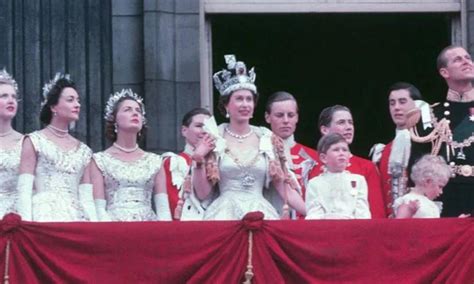 Así Fue La Excéntrica Coronación De La Reina Isabel Ii Hace 70 Años