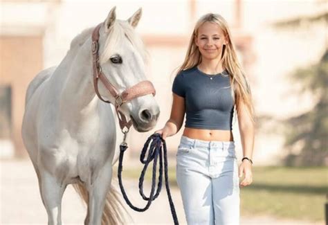 Giulia Sarkozy Sa Biographie Et Lactu De La Fille De Nicolas Sarkozy