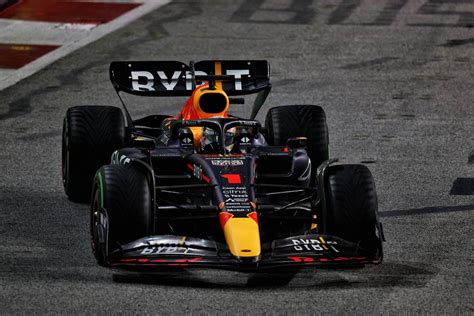 レッドブルF1代表予算制限超過の疑惑に対するライバルチームの発言に怒りああいう類の発言は名誉毀損 autosport web