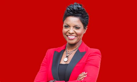 Phyllis Hill Downton Abbeys Phyllis Logan Discusses Filming The