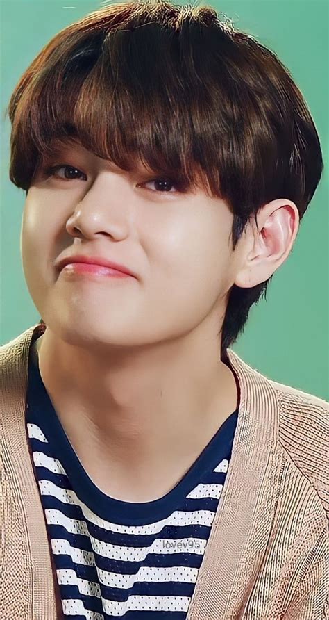 Ghim của Lilac Chamomile trên taekook BTS Daegu Hàn quốc