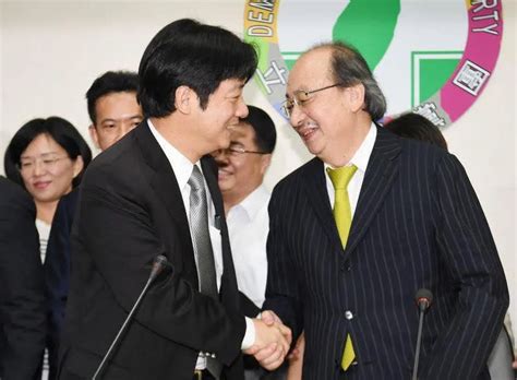 最新民調政黨滿意度最低 網徹悟：原來該被罷的是民進黨