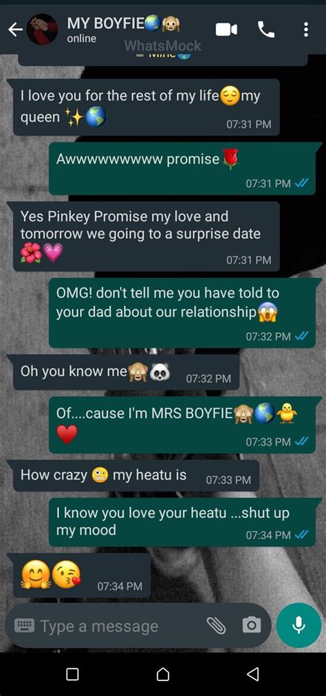 That One Couple In Class Cute Couple Text Messages Romantic Chats