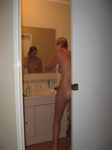Amateur Blonde Emma Brisbane Emma Stripped Naked Img X Porn Pic