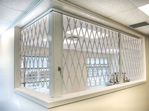 Saftidor Retractable Security Grille Auckland Xpanda