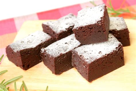 材料5つ！レンジでなめらか濃厚リッチなチョコケーキの簡単作り方。 つくりおき食堂