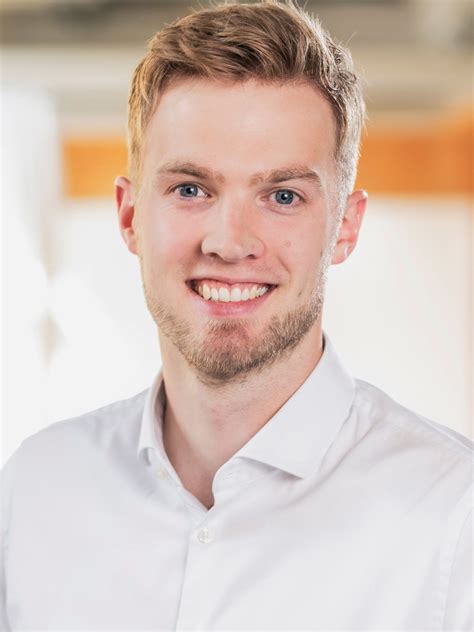 Michael Geers Medium
