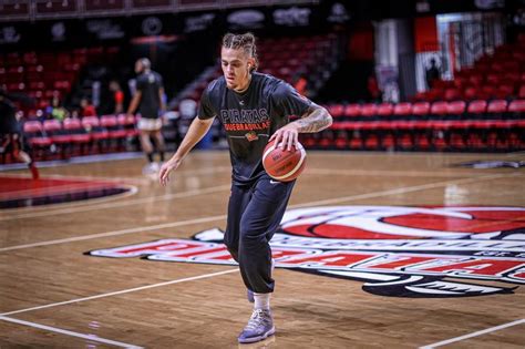 Isaiah Piñeiro Regresa Al Tabloncillo Tras Casi Un Año De Inactividad Y Deja Una Buena Impresión