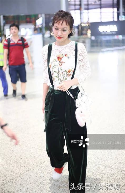 吳昕現身機場，網友：快本之外的吳昕真的好美，獲得最受歡迎女藝 每日頭條