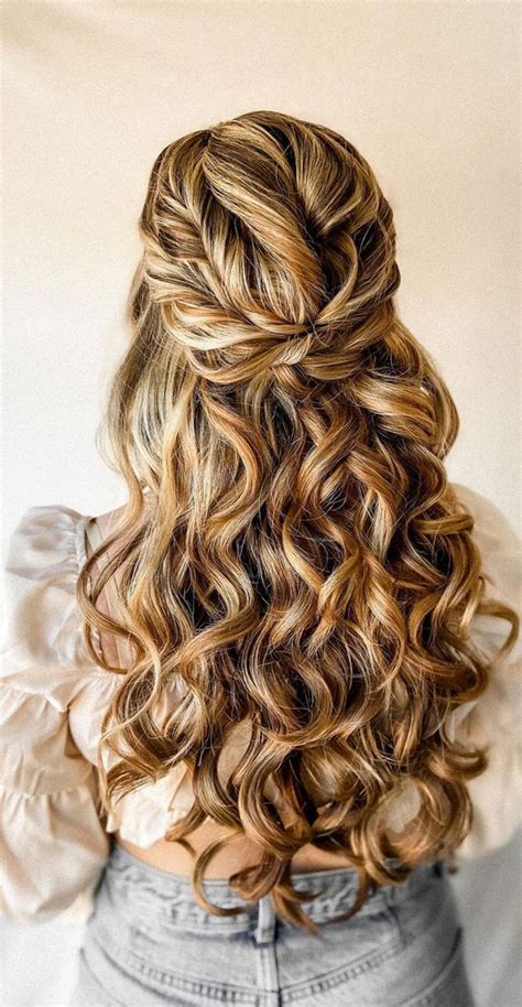 50 Breathtaking Prom Hairstyles For An Unforgettable Night Textured