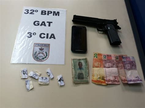 Policiais Do 32º Bpm Apreendem Armas E Drogas Pmerj
