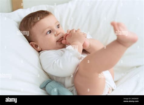 Sucer Les Pieds Banque De Photographies Et Dimages Haute R Solution Alamy