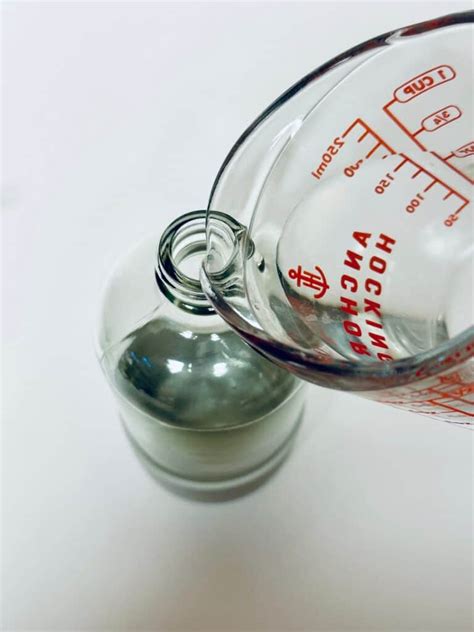 Easy 3 Ingredient Diy Glass Cleaner Recipe