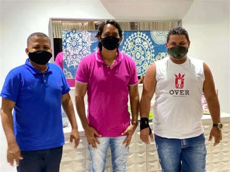 Candeias Dr Pitágoras ganha apoio dos republicanos Vereadores Pastor