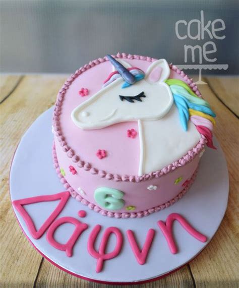 Τούρτα μονόκερος σε ροζ χρώμα