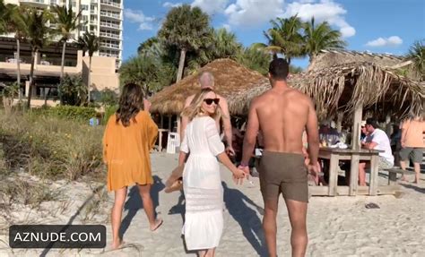 Clare Crawley Sexy Enjoys A Flirty Beach Day With Dale Moss In Florida