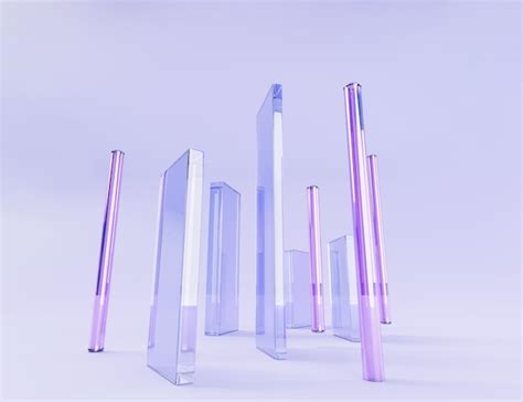 추상적인 보라색 바탕에 있는 유리 직사각형 판과 크리스탈 기둥 3d 렌더 투명한 Iridescent 수직 기하학적 모양은