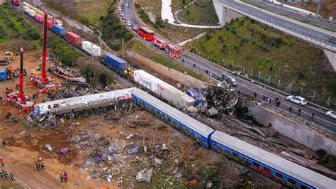 Trauer um Opfer von schwerem Zugunglück in Griechenland Bahnblogstelle