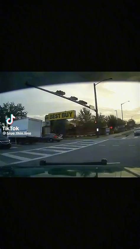 Truck Takes The Police On A Wild High Speed Chase Rworldnewsvideo