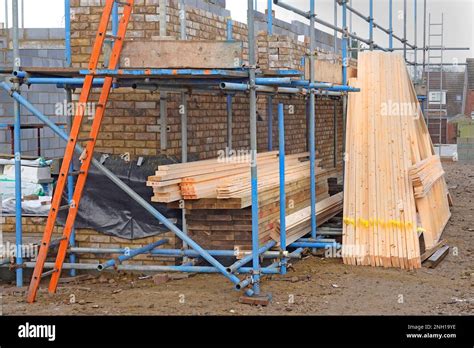 Timber Roof Trusses Factory Prefabricated Chemically Treated Off Site
