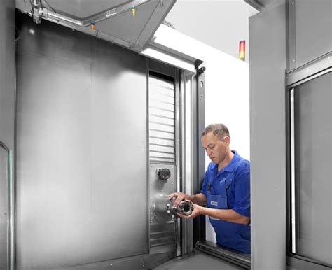 Heller Machine Tools On Linkedin Hellermachinetools Machinists Cnc