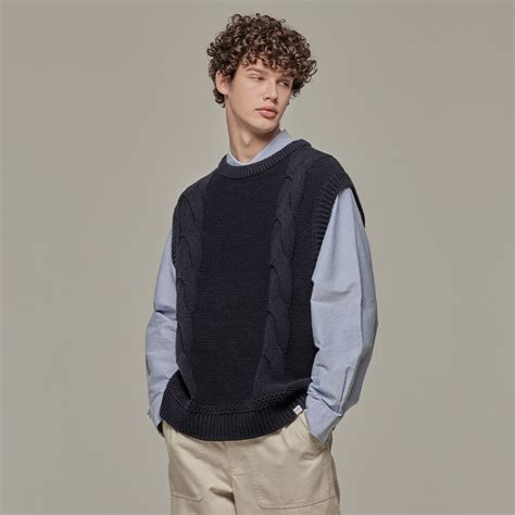 케이블 니트 베스트 네이비 감도 깊은 취향 셀렉트샵 29cm