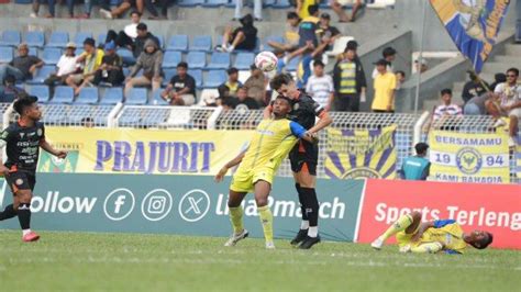 Wasit Anulir Gol Miftahul Hamdi Pelatih Persiraja Liga Darurat VAR Serambinews