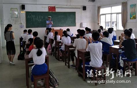 开学季：湛江坡头交警讲好开学第一课宣传