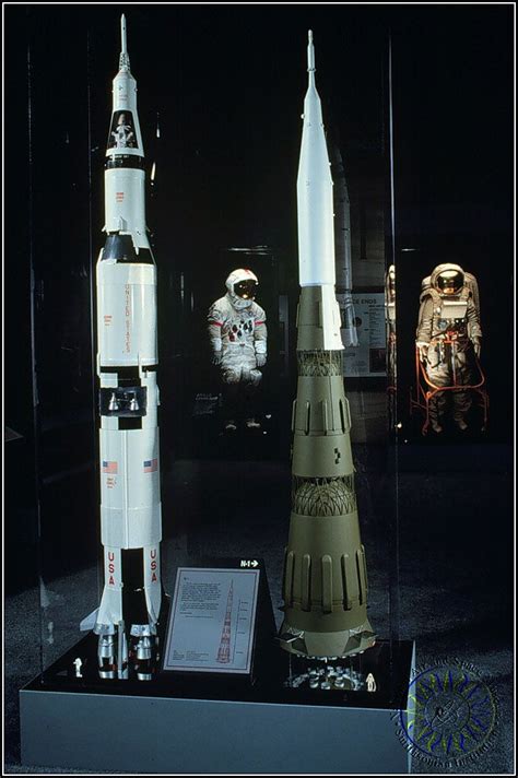 N 1 Moon Rocket R Lego