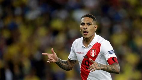 Perú Jugará Sin Paolo Guerrero Y André Carrillo Ante Colombia