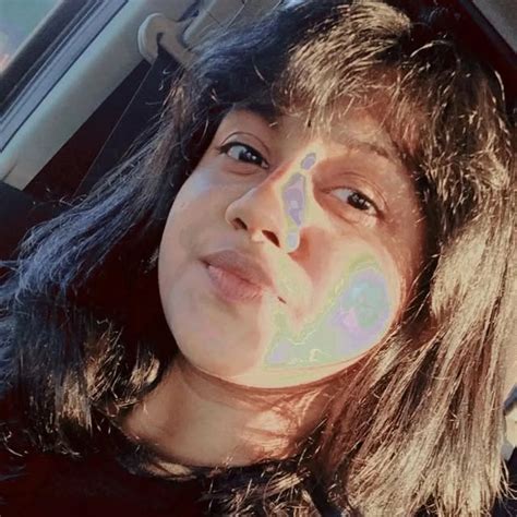 𝔂𝓸𝓰𝓮𝓼𝔀𝓪𝓻𝓲 𝓬𝓱𝓪𝓷𝓽𝓱𝓪𝓻𝓪𝓷 Yogeswari • Threads Say More