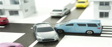 もし社用車で事故が起きたら 車両管理ならビークルアシスト｜パイオニア株式会社