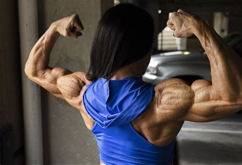 Female Bodybuilder Sherry Priami She Strong