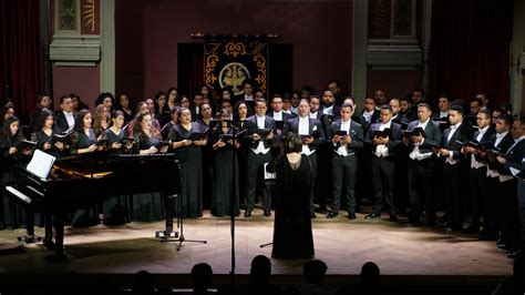 La Coral Nacional Simón Bolívar Celebra 18 Años De Armonía El Sistema
