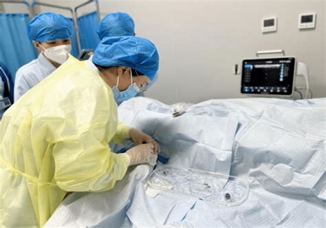 “三抓三促”行动进行时丨省肿瘤医院成功开展首例手臂输液港植入术患者甘肃省静脉