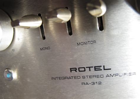 Rotel RA 310 SOLID STATE VALVE TUBE HI FI