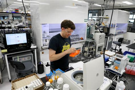 Ginkgo A Boston Biotech Venture Is A Magnet For Vc Money The Boston Globe