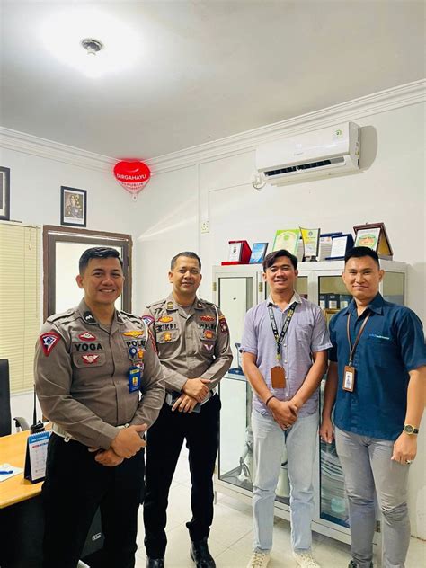 Saya Dan Rekan Saya Tiyas Dari Ksm Bca Berkunjung Ke Unit Kamsel Polresta Barelang Kegiatan