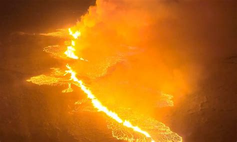 Iceland Volcano Erupts On Reykjanes Peninsula World News Thailand