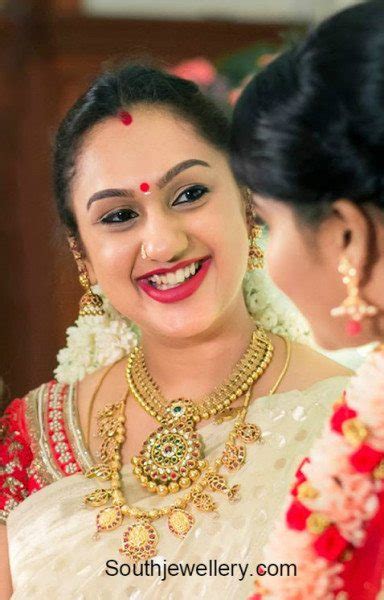 Preetha Vijaykumar In Antique Gold Jewelry Indian Jewellery Designs