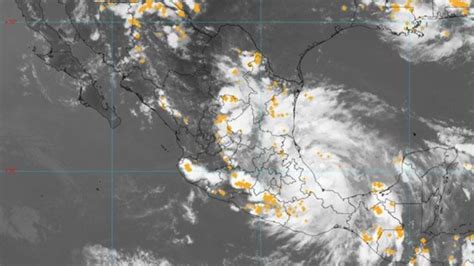 Depresión Se Convierte En Tormenta Tropical Chris Frente A Costas De