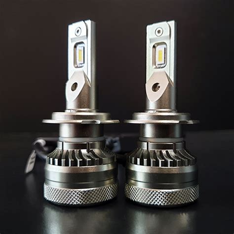 Platinum Series Twin Led Headlight Globes For Motorcycles With A Single Headlamp Talk To The